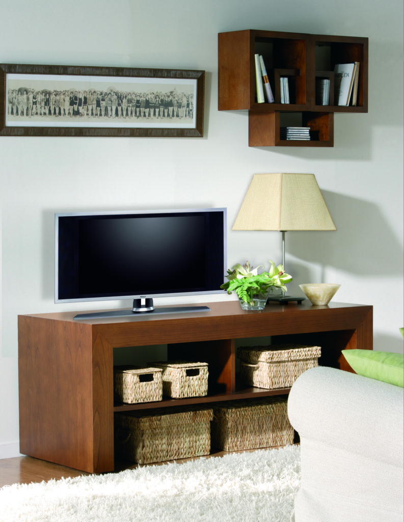 Mueble TV colonial de madera oscura -Palisandro Interiorismo